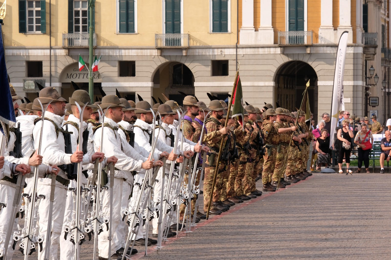 Il 2° Alpini in festa a Cuneo - Associazione Nazionale Alpini